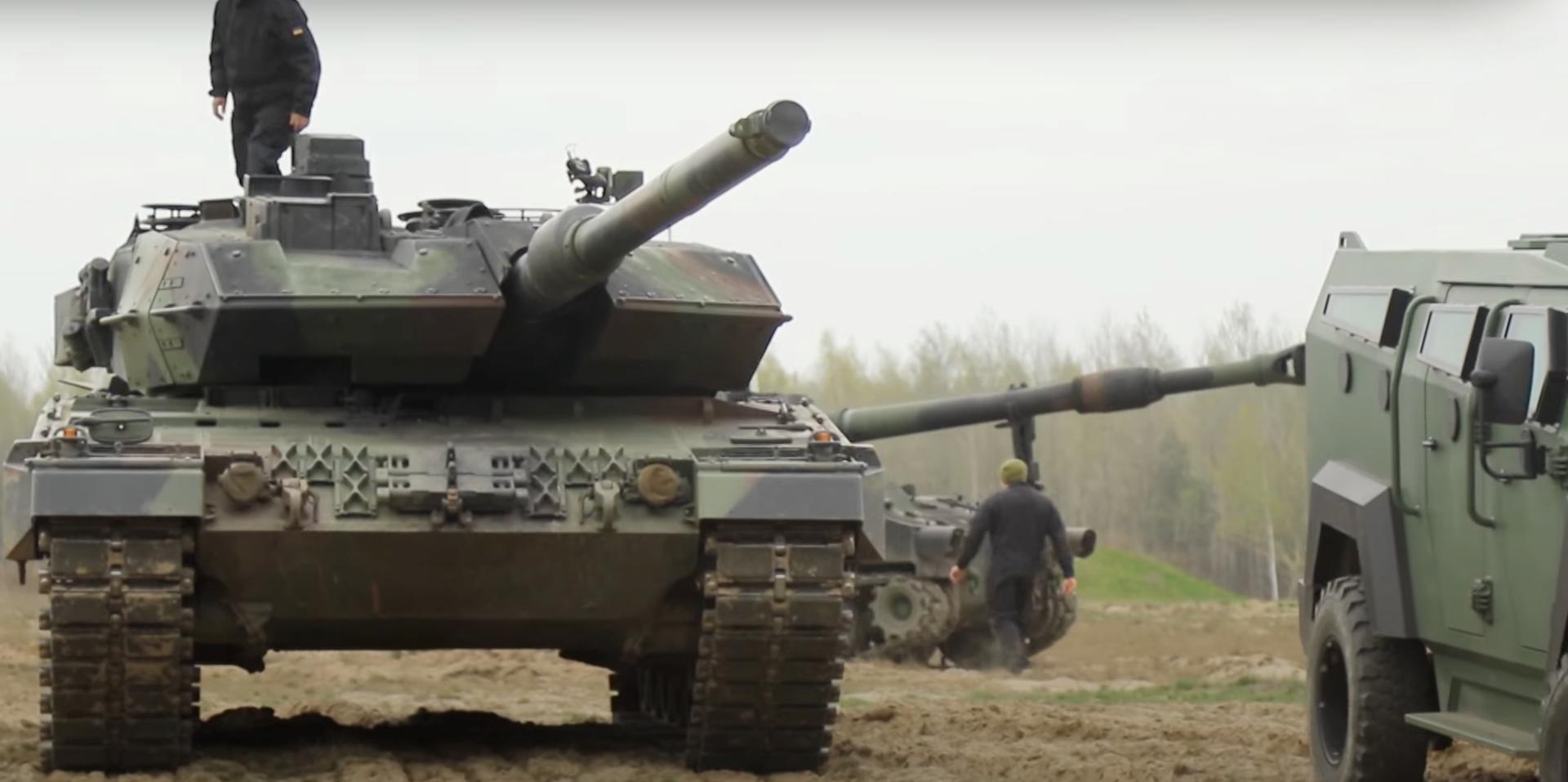 Ukrainian Armed Forces showcase German Leopard 2A6 tanks for the first ...