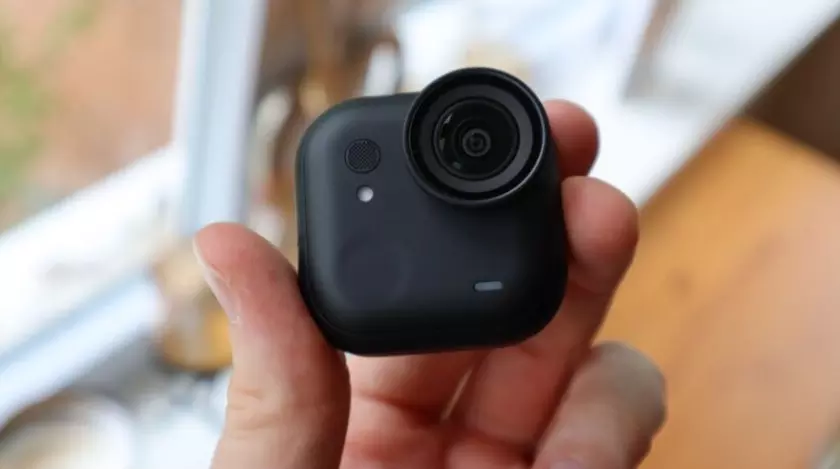 DJI Osmo Nano vs Insta360 GO Ultra (Read Before You Buy) Comparison and ...