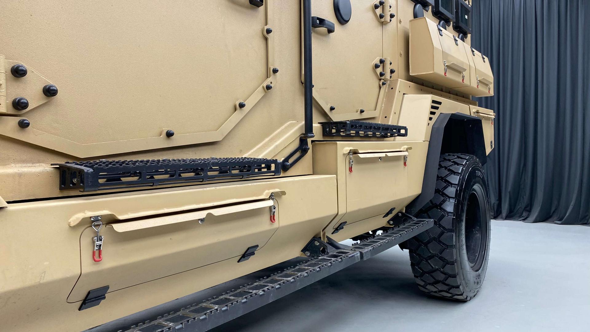 The AFU uses American BATT UMG armored vehicles at the front, they are ...