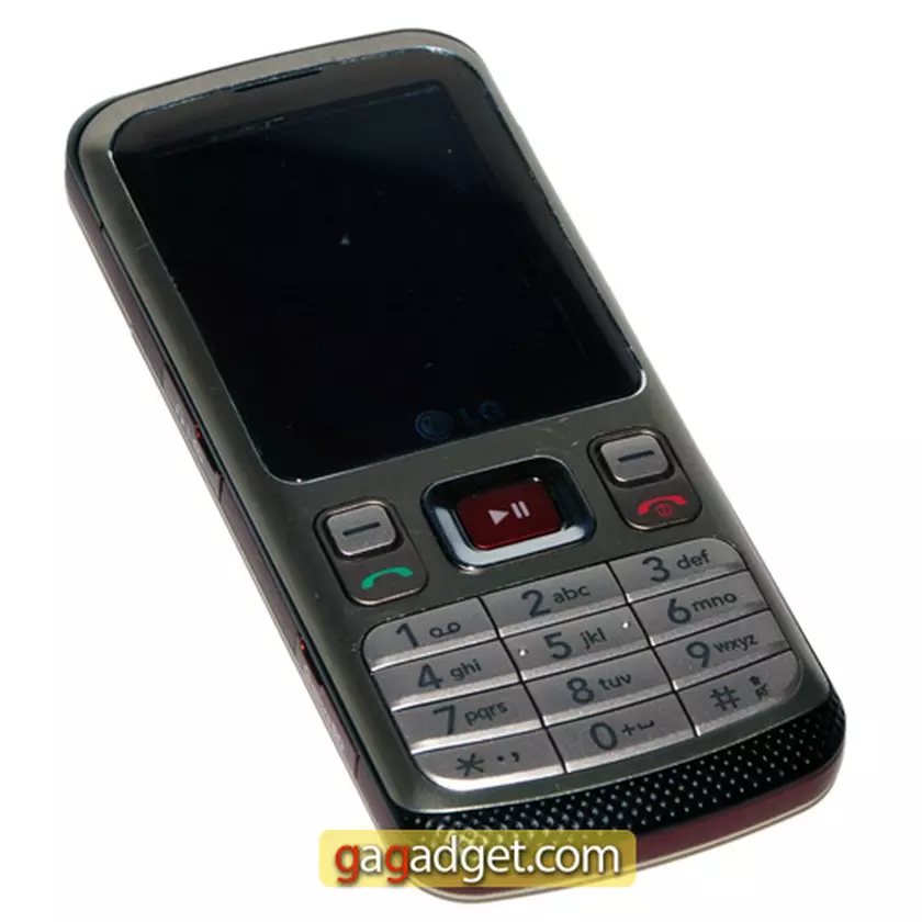 Музыкальные симпатии: беглый обзор телефона LG KM330 | gagadget.com