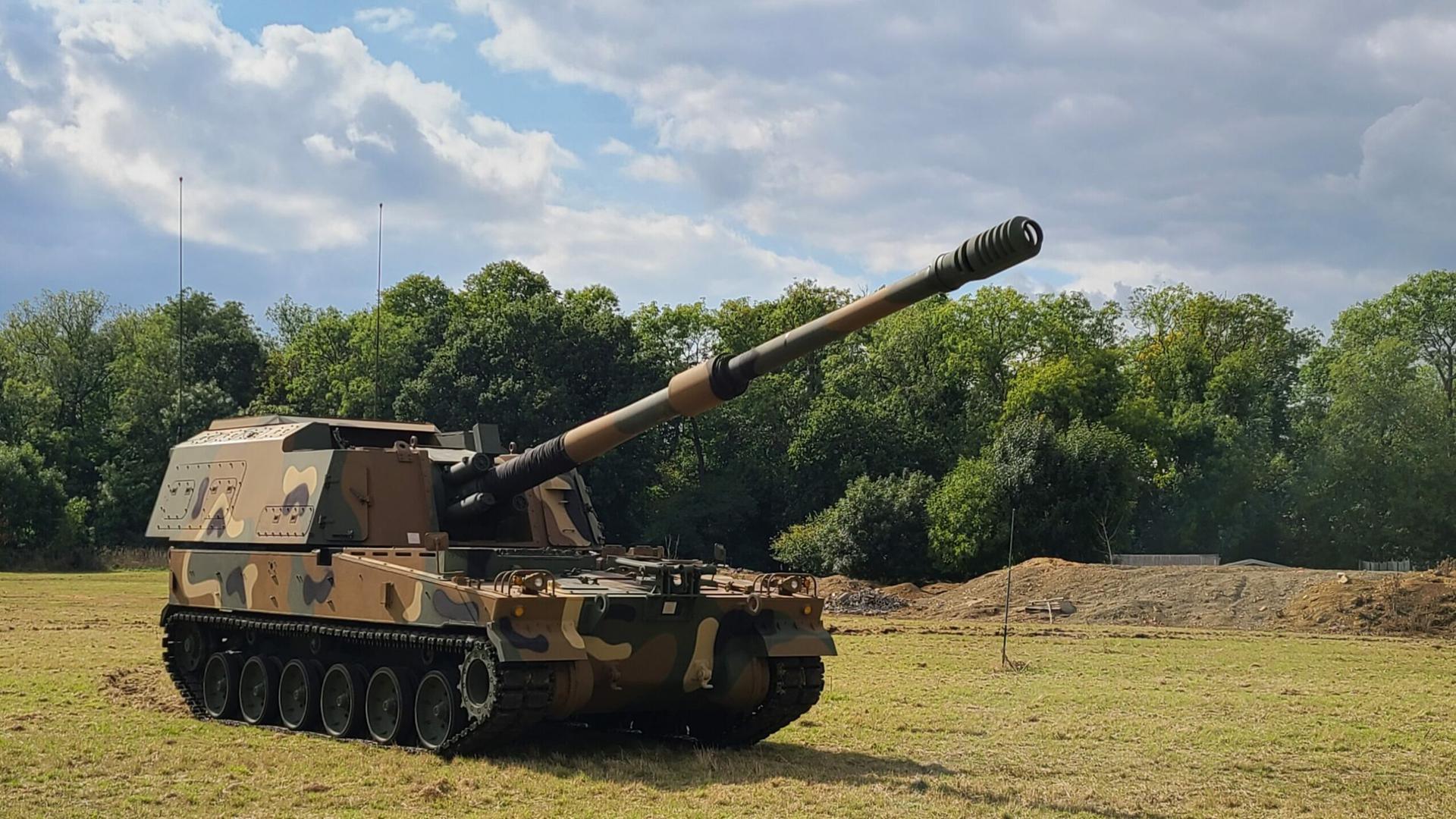 Hanwa Defense brings the latest K9A2 Thunder modernized howitzer to the ...