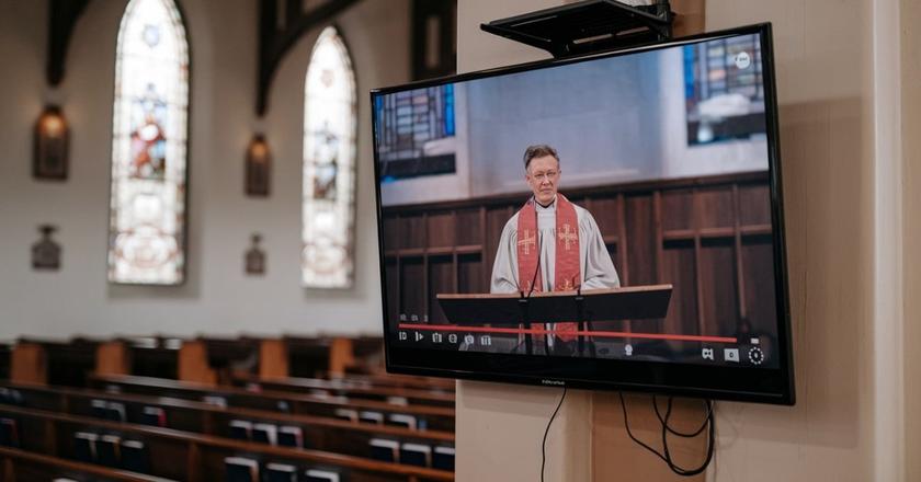 4 Best TVs for Church in 2025 | Church Sanctuary TV Monitor Displays ...