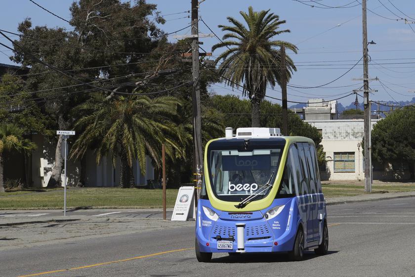 San Francisco has launched an unmanned bus service that takes ...