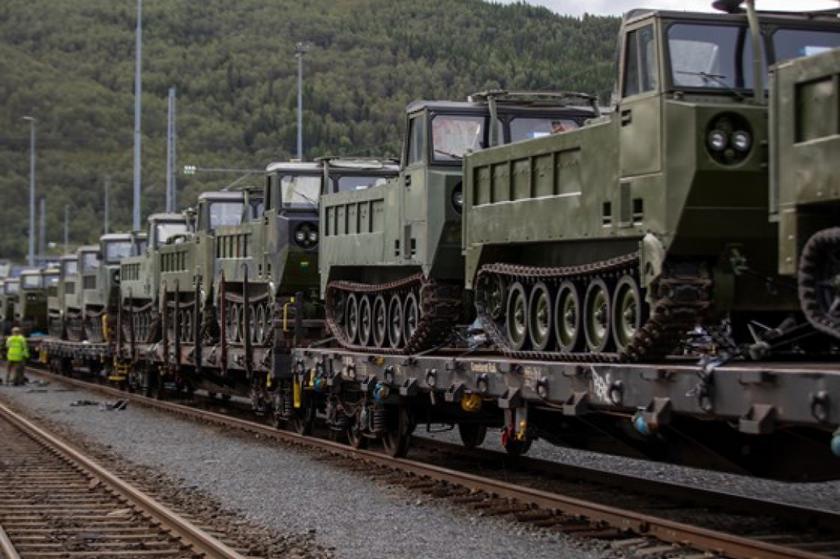 Norway will transfer 50 M548 tracked transporters to the AFU, they are ...