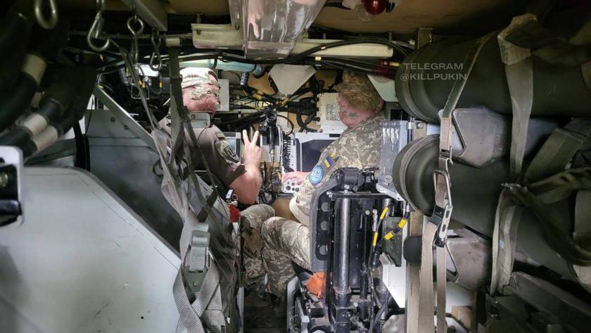 Ukrainian military showed the British Stormer HVM with Starstreak ...