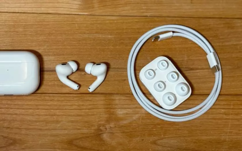 5 Best AI Translation Earbuds in 2025 - Comparison and Review