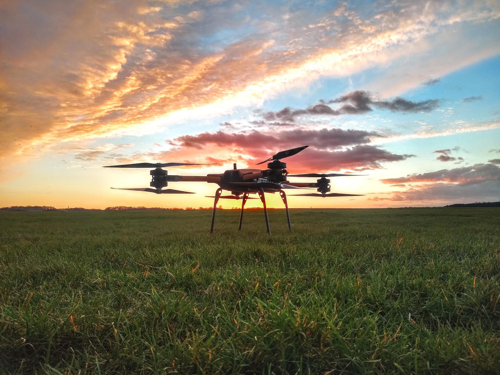 The UK will send Malloy T150 cargo quadcopters to Ukraine: they can ...