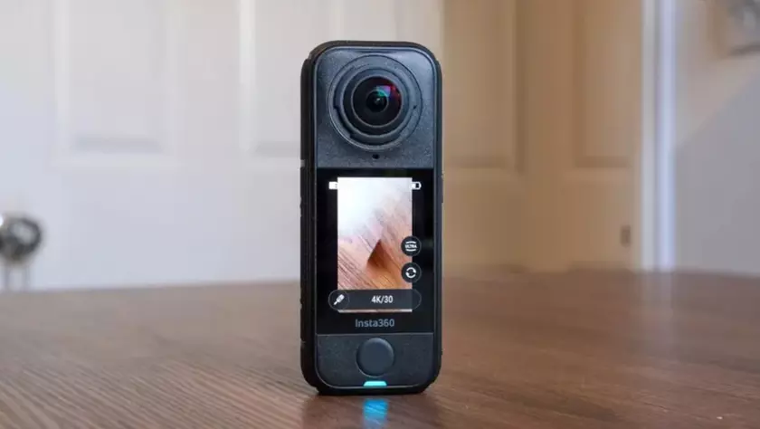 Insta360 X4 Air vs X5 (Read Before You Buy) Comparison and Differences