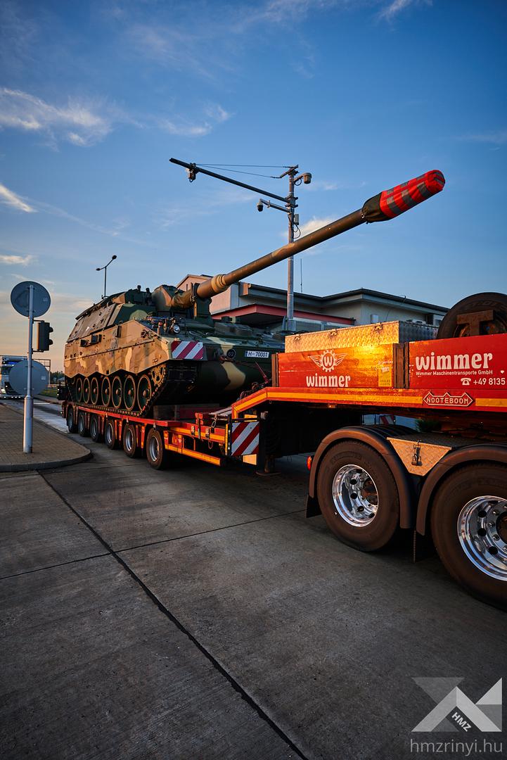 Hungary receives first self-propelled howitzers Panzerhaubitze 2000 under $565 million contract ...