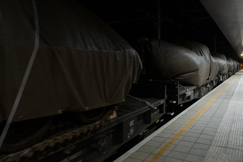 Ukraine received 28 upgraded M-55S tanks with a new gun and a powerful ...