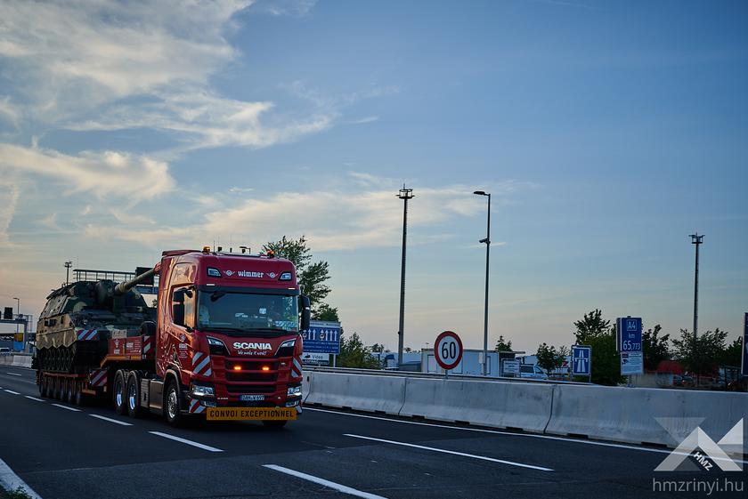 Hungary receives first self-propelled howitzers Panzerhaubitze 2000 under $565 million contract ...