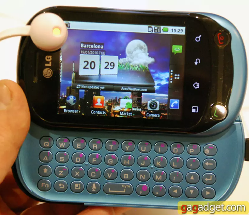MWC 2011: бюджетный Android-смартфон LG Optimus Chat с QWERTY ...