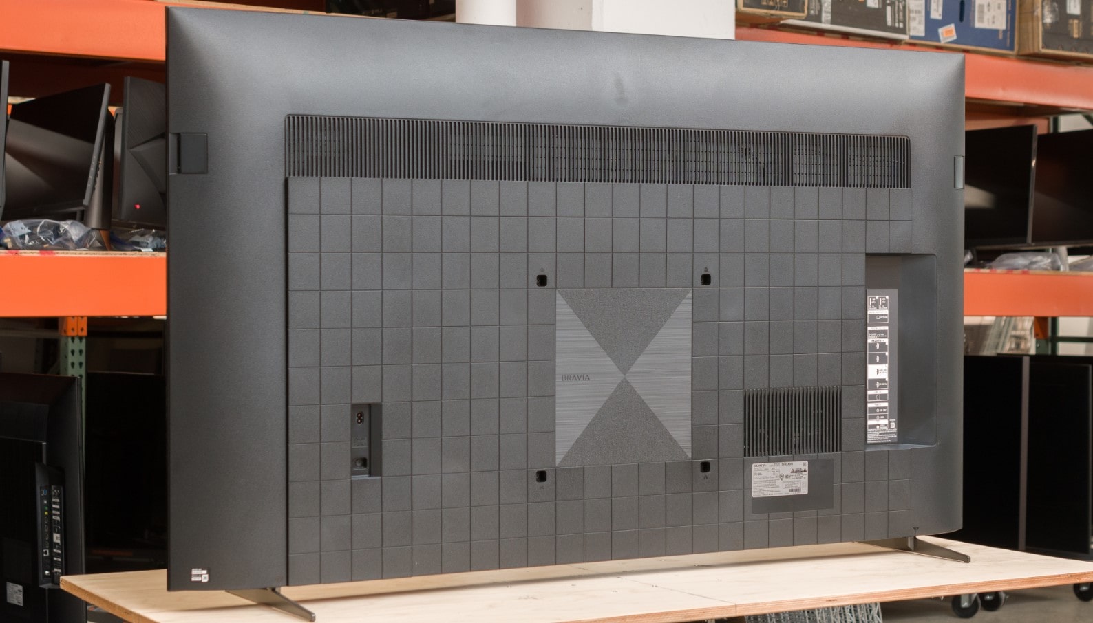 4 Best TVs for a Garage in 2025 | Garage TVs Comparison and Review